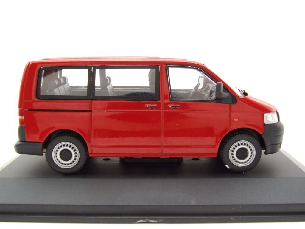 ixo models CLC564 VW T5 Bus 2003 rot 1:43 | Kaufland.de