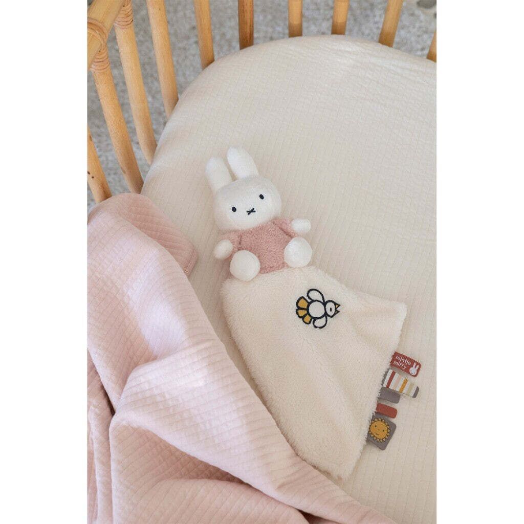 Miffy Fluffy Cuddle Cloth Pink | Kaufland.sk
