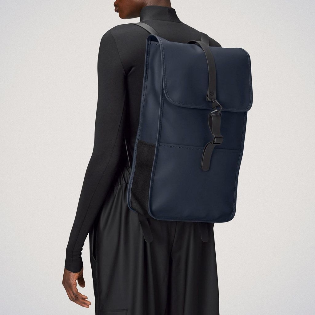 Batoh Rains W3 - námorná modrá Batohy | Kaufland.sk