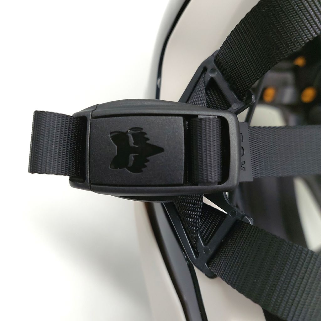 FOX Speedframe Pro Blocked Wintage White L | Kaufland.cz