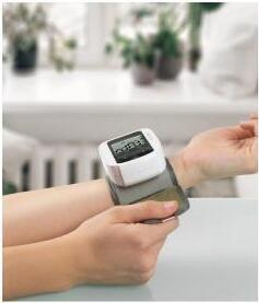 Monitor krvného tlaku PC-BMG 3018 meranie | Kaufland.sk