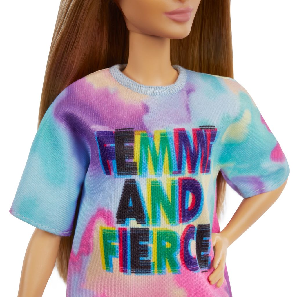 Barbie Modelka - Femme and fierce šaty GRB51 | Kaufland.cz
