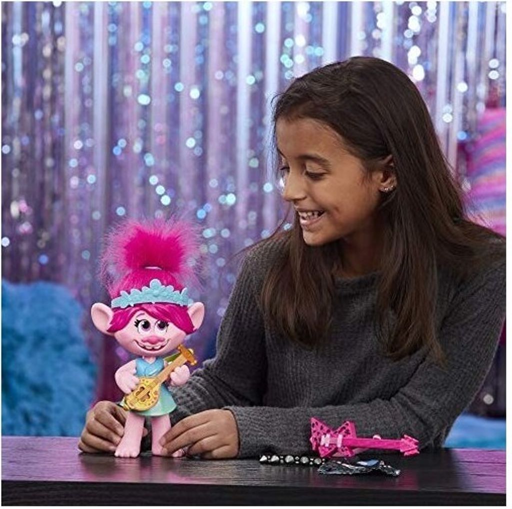 TRS Pop TO Rock Poppy TROLLS | Kaufland.cz