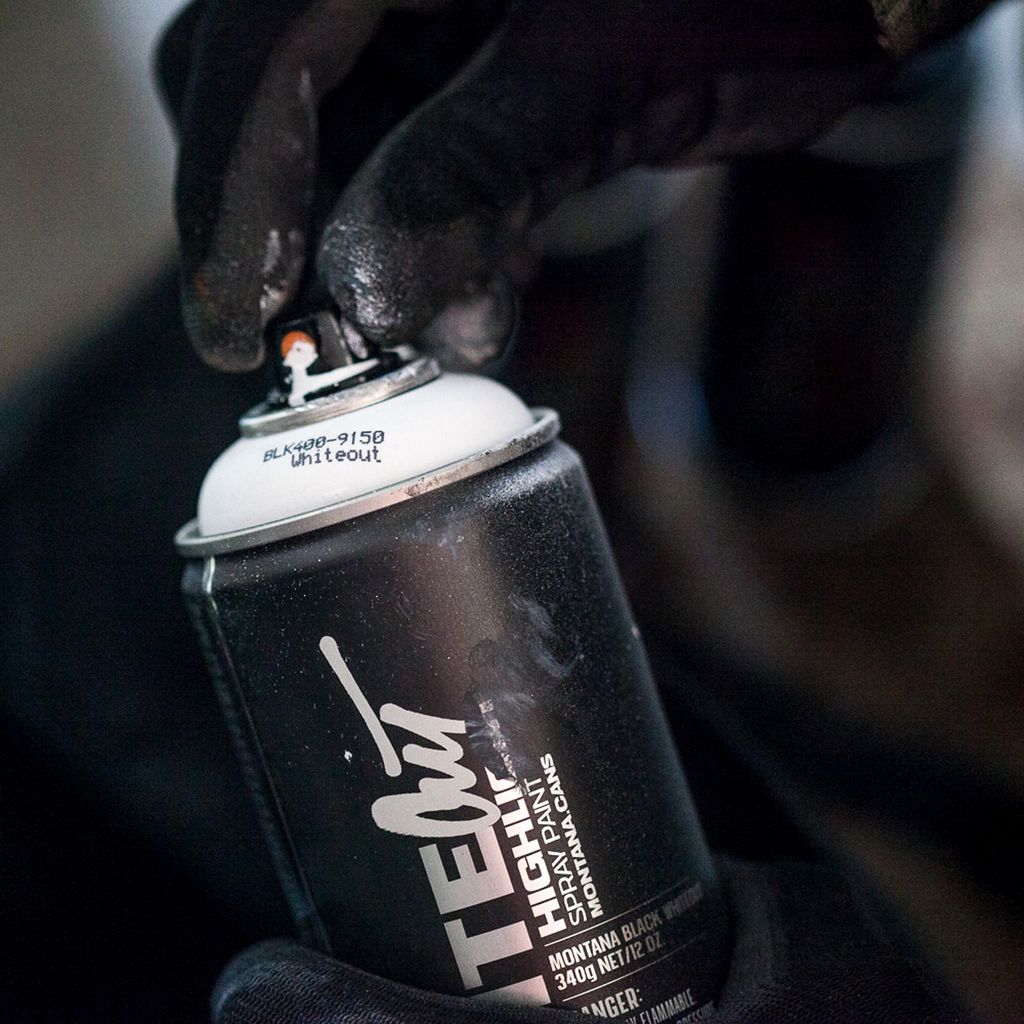 Montana Cans BLACK - WHITEOUT 400ml | Kaufland.de