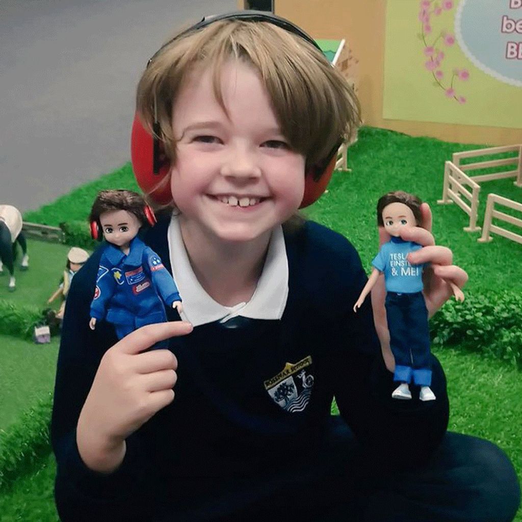 Finn na procházce Miniloutka | Kaufland.cz