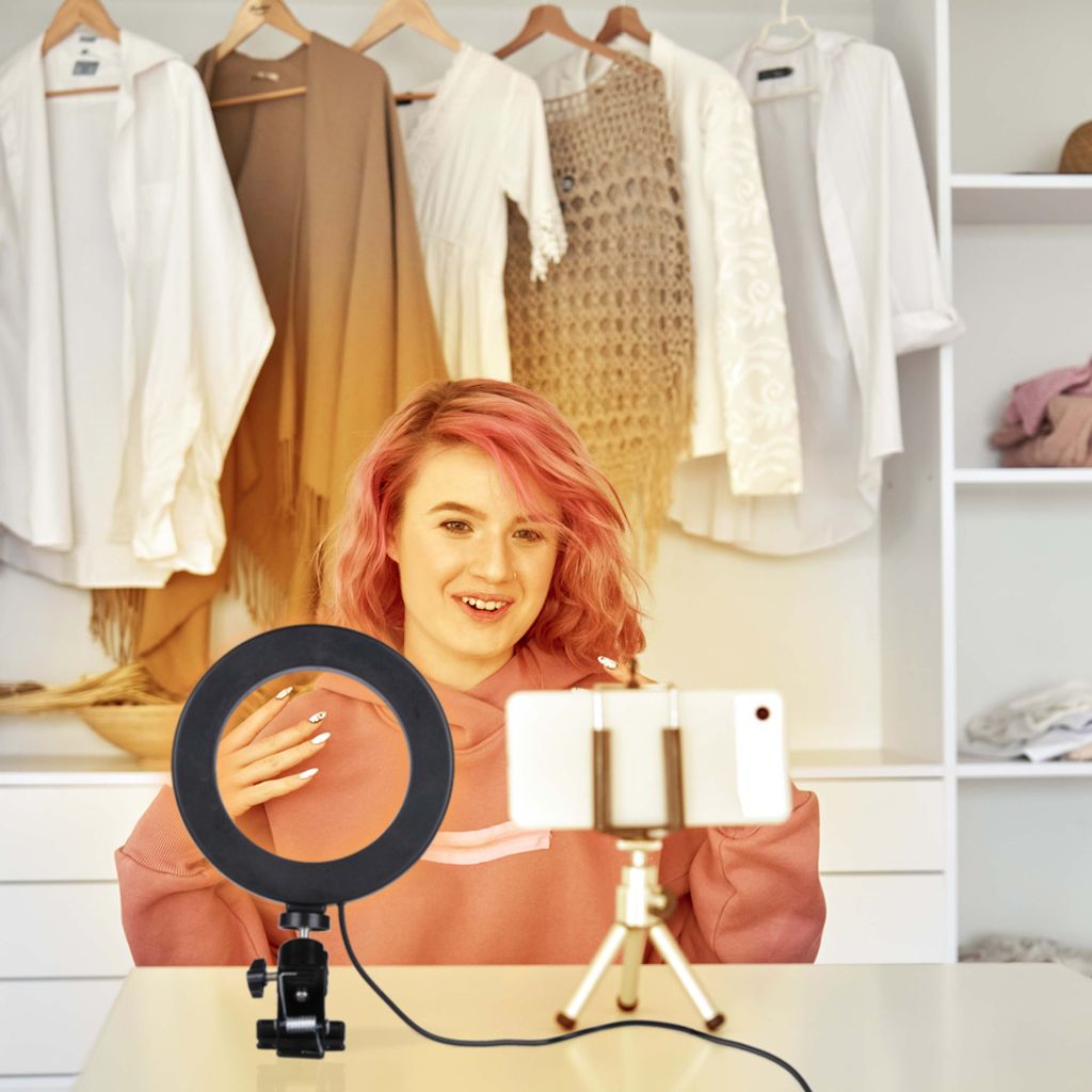 Grundig Ringlicht mit Clip - Selfie Light RGB | Kaufland.de