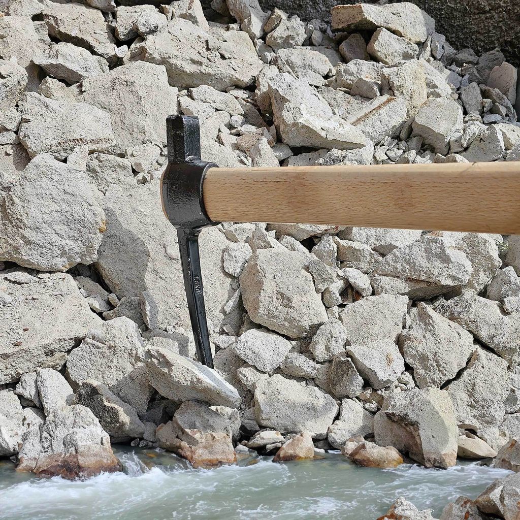 Spitzhacke 1,5 KG mit Stiel Holzgriff 90cm | Kaufland.de
