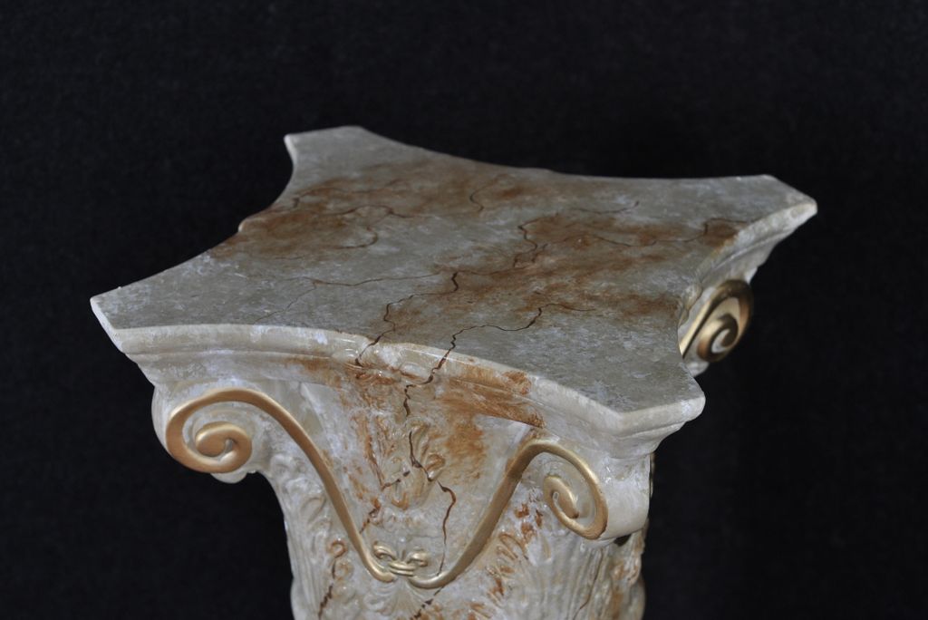 Sloupek Meander Style Side Table mramorovaný | Kaufland.cz