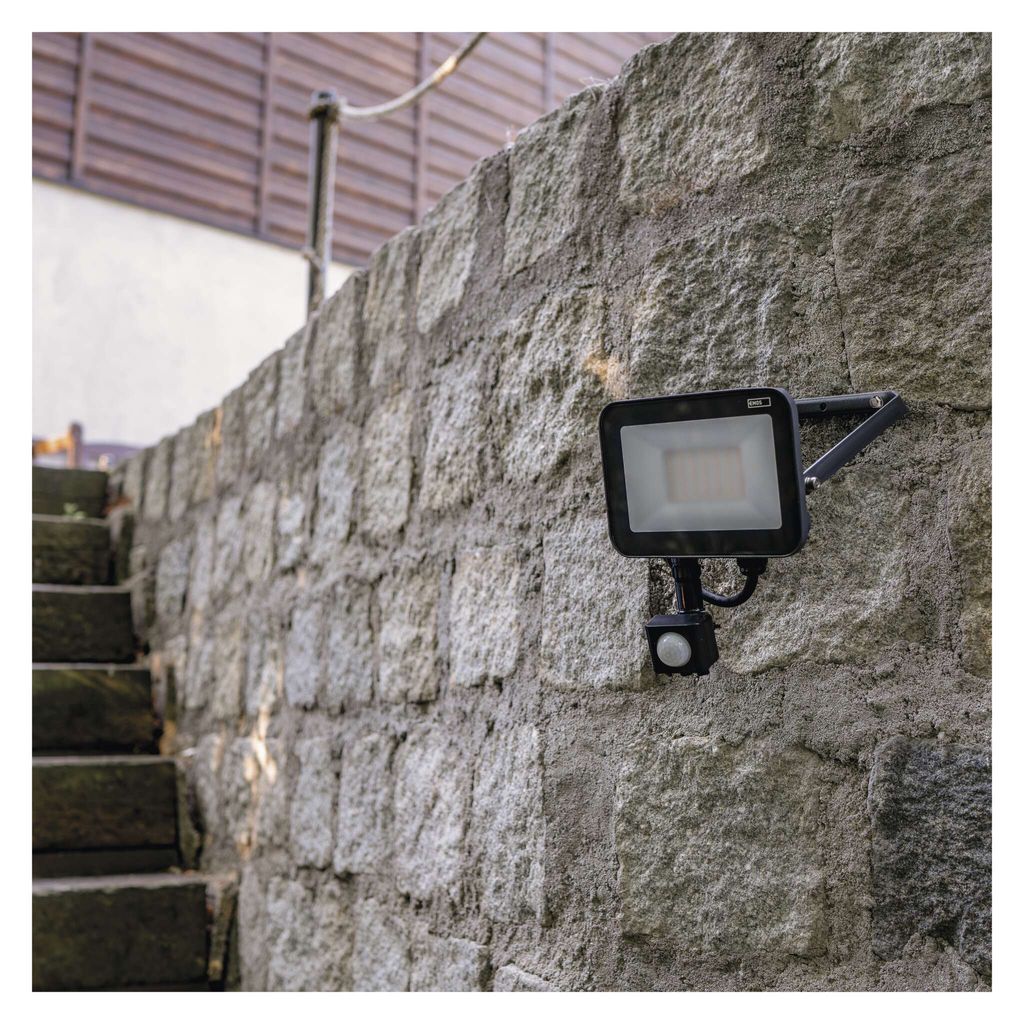 EMOS LED reflektor INOVO s pohybovým čidlom, | Kaufland.sk