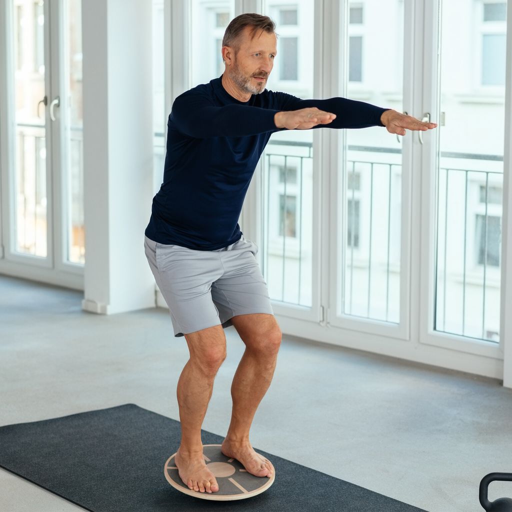 relaxdays Rundes Balance Board aus Holz | Kaufland.de