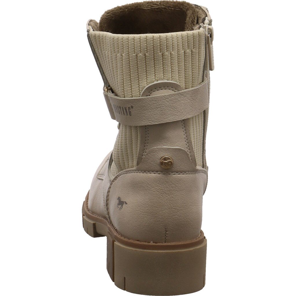 Stiefel Mit Strickschaft