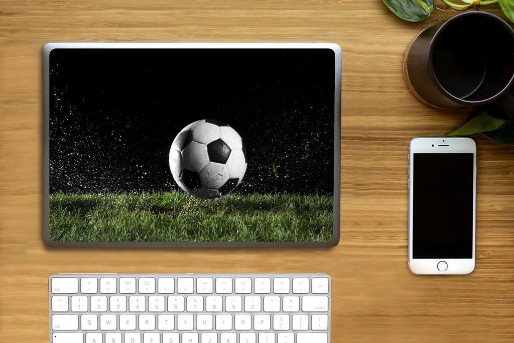 Nálepka na notebook - 13,3 palce - Fotbal v | Kaufland.cz