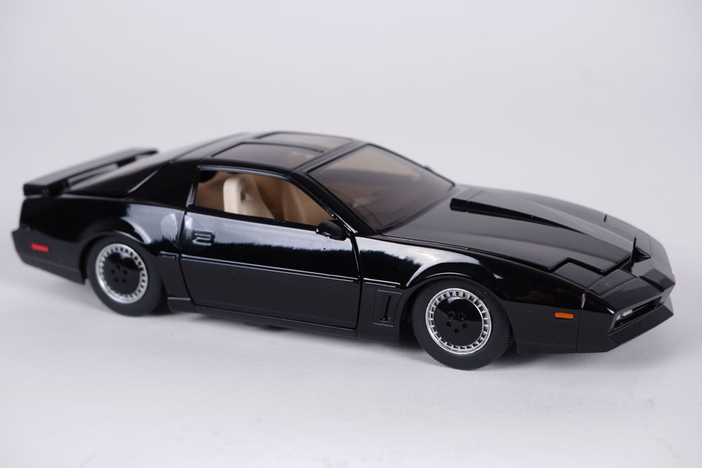 Knight Rider Kitt 1:24 - Model auta Autíčka | Kaufland.cz