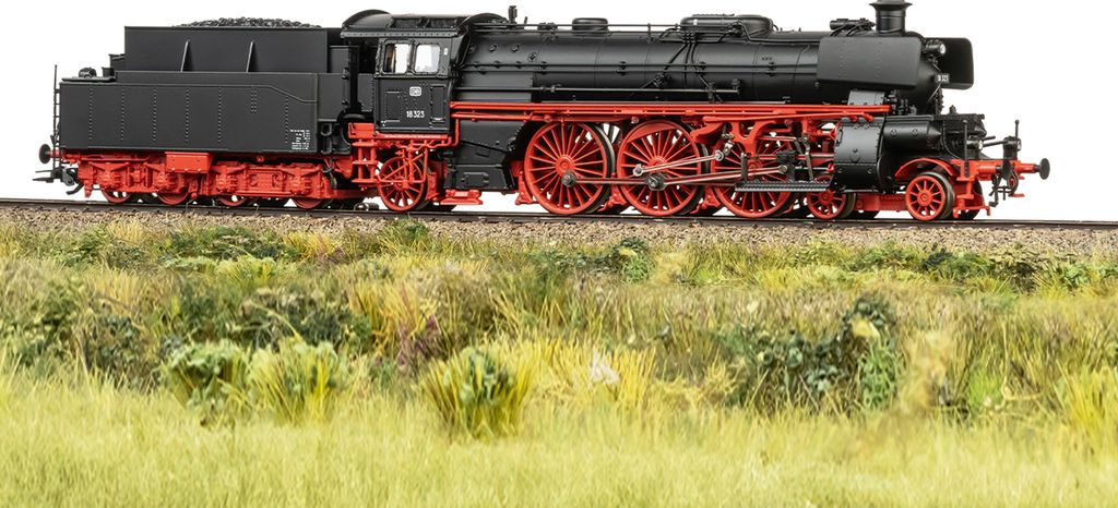 Märklin 38323 H0 Dampflok 18 323 der DB | Kaufland.de