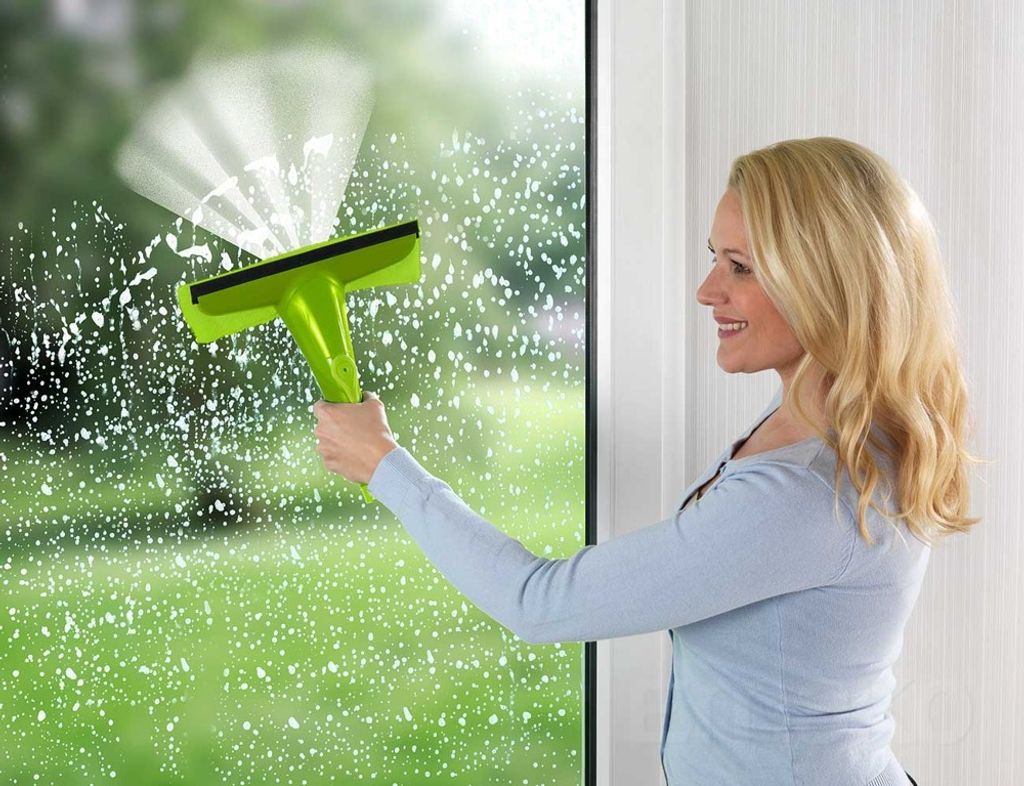 Teleskopická stěrka na mytí oken | Kaufland.cz