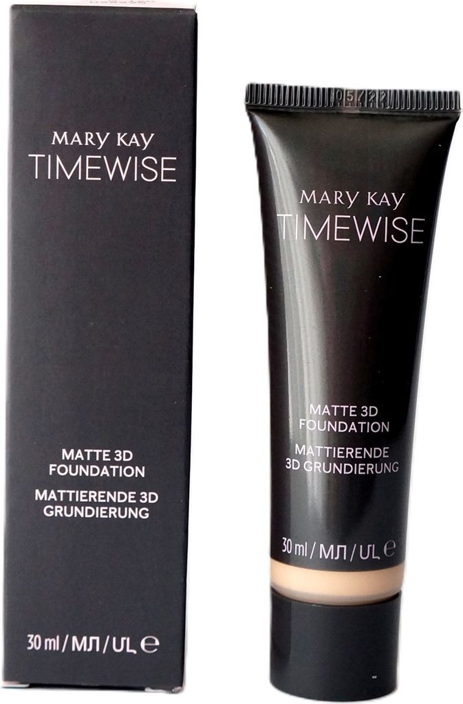 MARY KAY Foundation Ivory mattierende 3D Grundierung 30ml