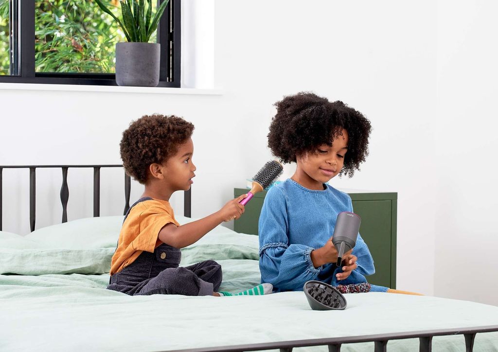 Sada pro úpravu vlasů Dyson Supersonic s | Kaufland.cz