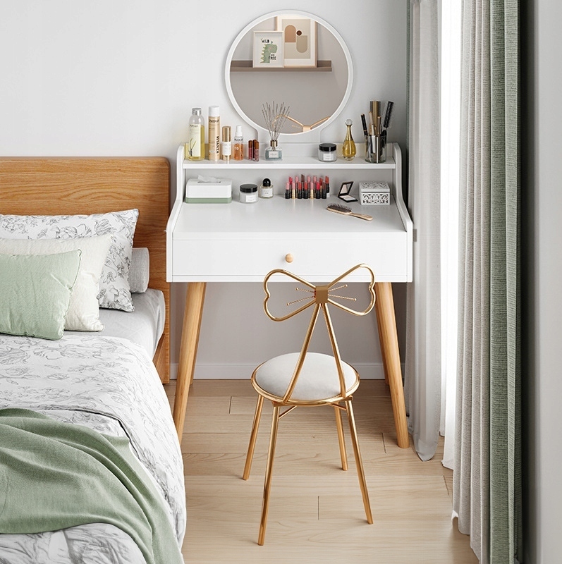 MAKE-UP MÁRNOSŤ SO ZRKADLOM BIELA | Kaufland.sk