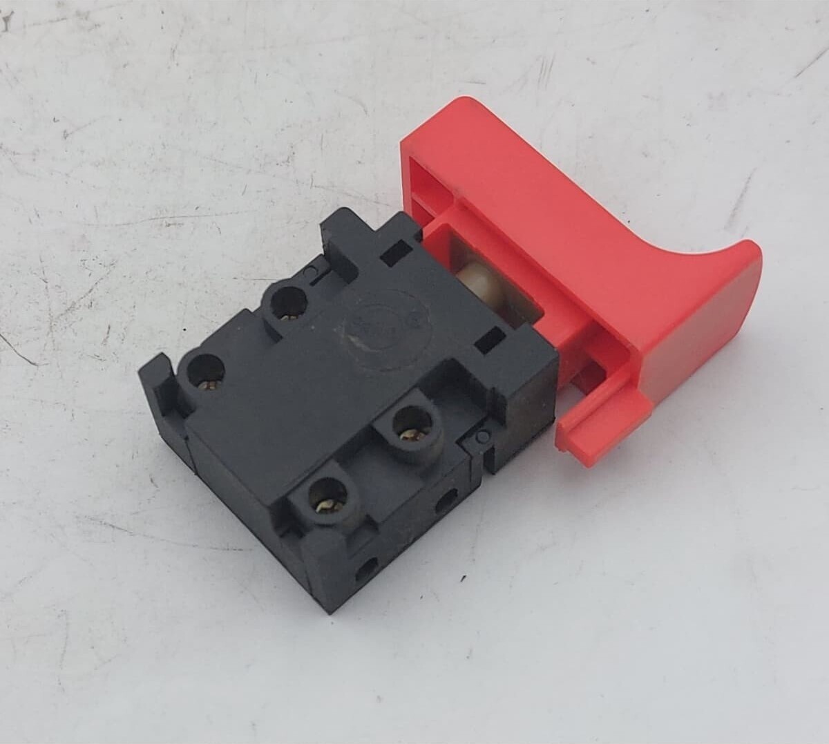 Przełącznik Fa5-8/2Md 8A 250V | Kaufland.pl