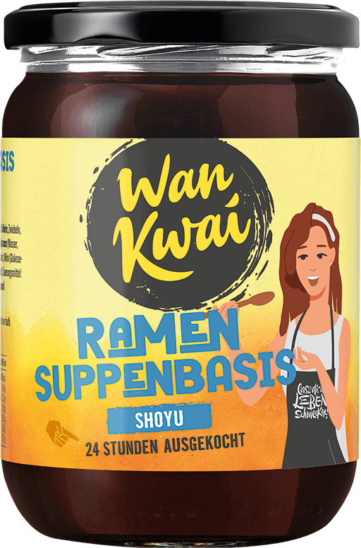 Wan Kwai Ramen base Shoyu da zuppa di pollo e verdure 500ml